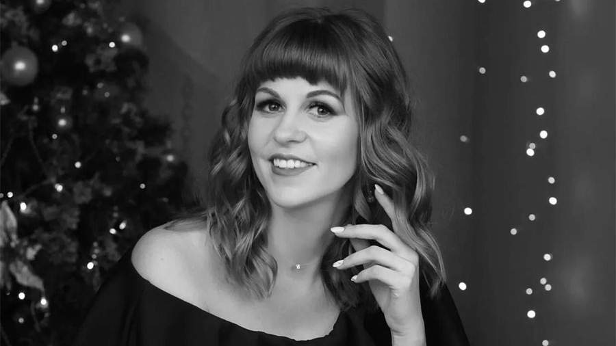 Russian blogger Yulia Glushkova crashed on a snowmobile | News | Izvestia | 06.01.2026